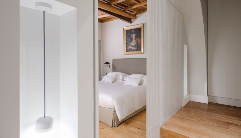 Rooms, Suites & Apartments Crossing Condotti Rome | White Line Hotels